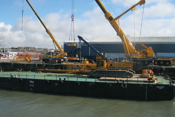 Wilcarry 1750 - Barge & Pontoon Charter | Williams Shipping